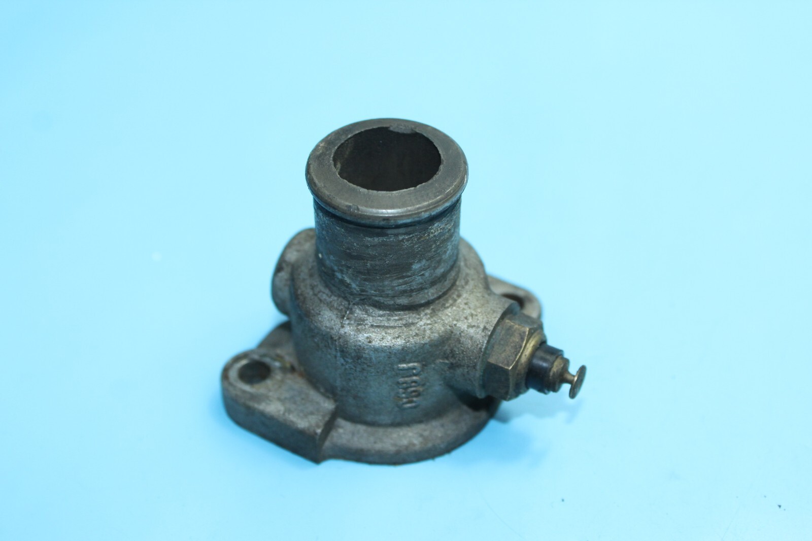 Audi/VW Vintage Car Water Plug Cooling Liquid Flange Water Flange 068J ...