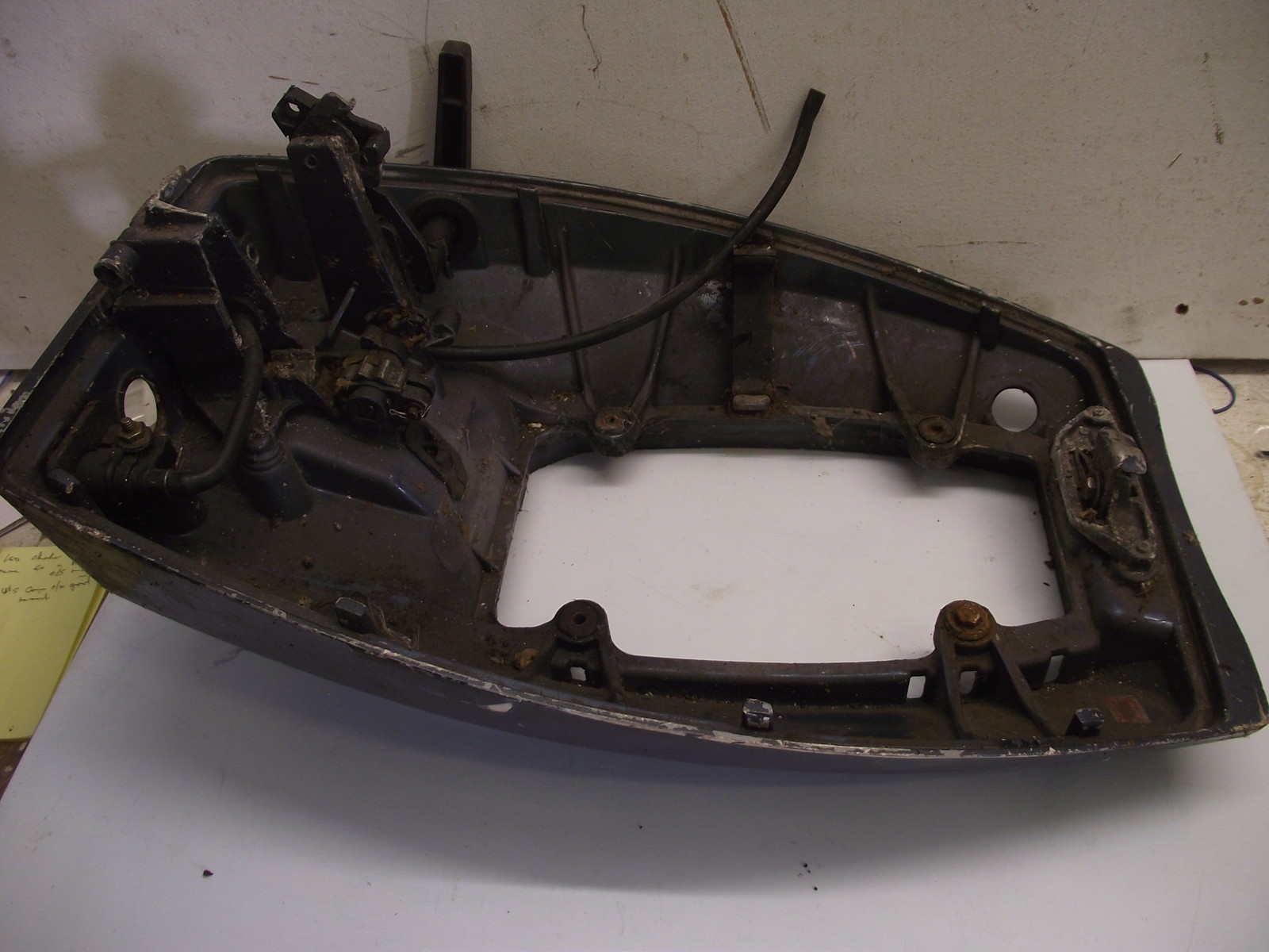 Yamaha outboard motor lower engine tray/gear lever 9.9/15 HP four ...