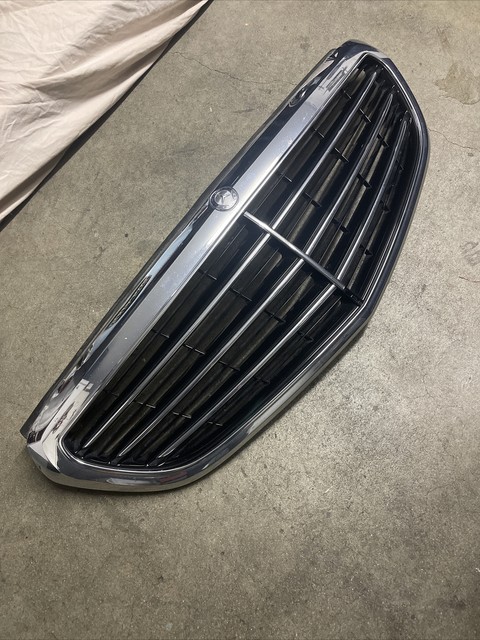 2010 - 2016 MERCEDES BENZ E Class A212 Upper Radiator Grille OEM ...
