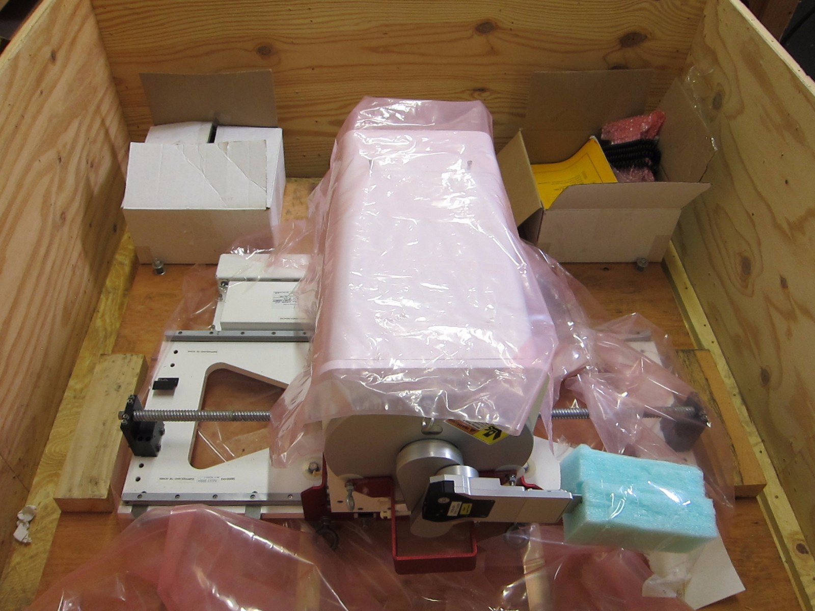 Asyst WX 73 Wafer Mapper, Hine Design HA4 Robot 0400-088, Robot ...