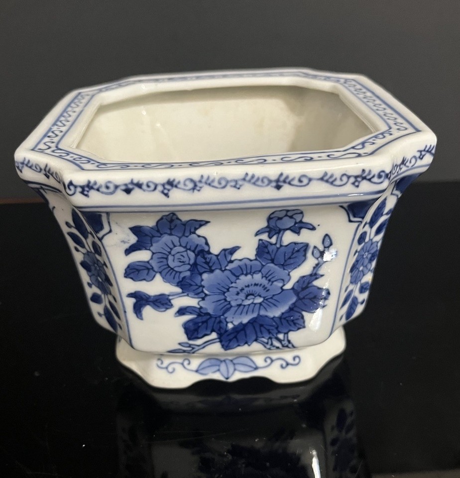 Vintage Chinese Blue & White Octogon Porcelain Planter Pot - Floral ...