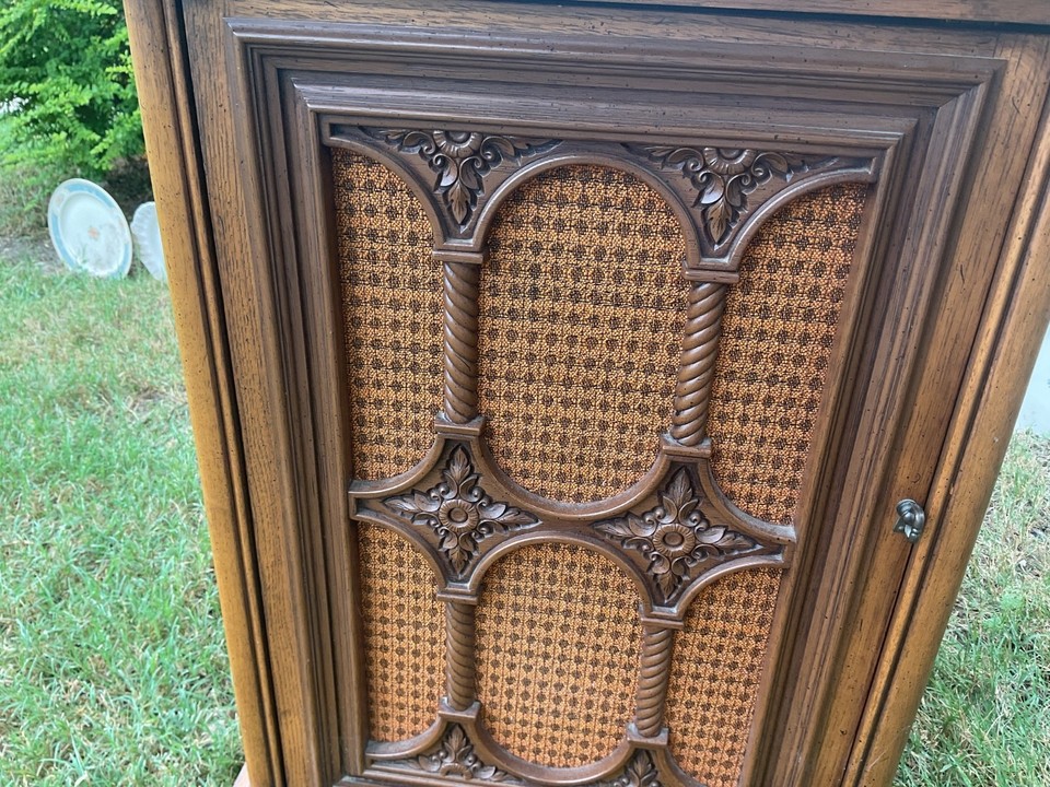 Vtg Magnavox Astro-Sonic record player console storage cabinet chest lp ...