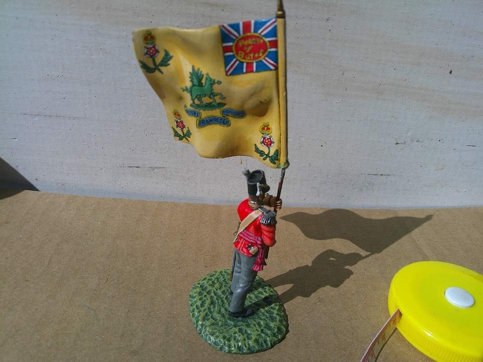 Frontline, Napoleonic British flag bearer Buffs Infantry, painted 54mm ...