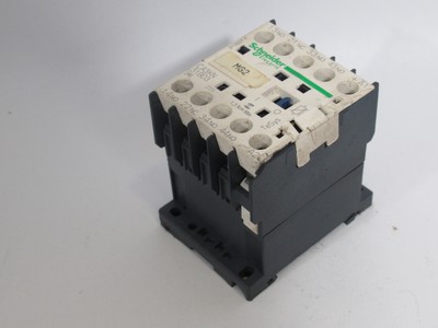 Schneider Electric CA3KN31BD3 Control Relay 24V *Cosmetic Damage* USED ...