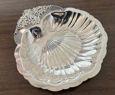Metalware - Clam Shell