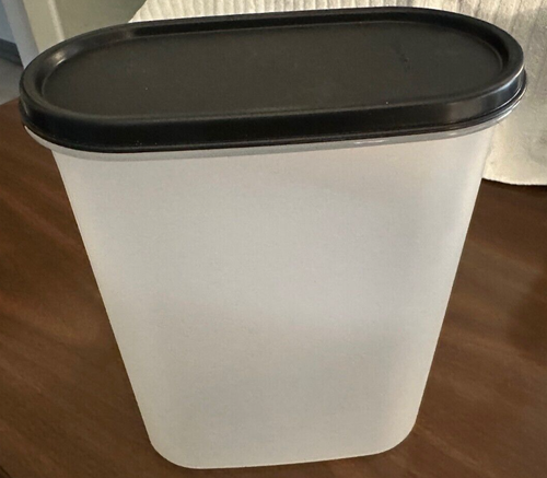 Tupperware Modular Mate Oval 2.3 Litres Container w/ Black Lid 2401 / ...