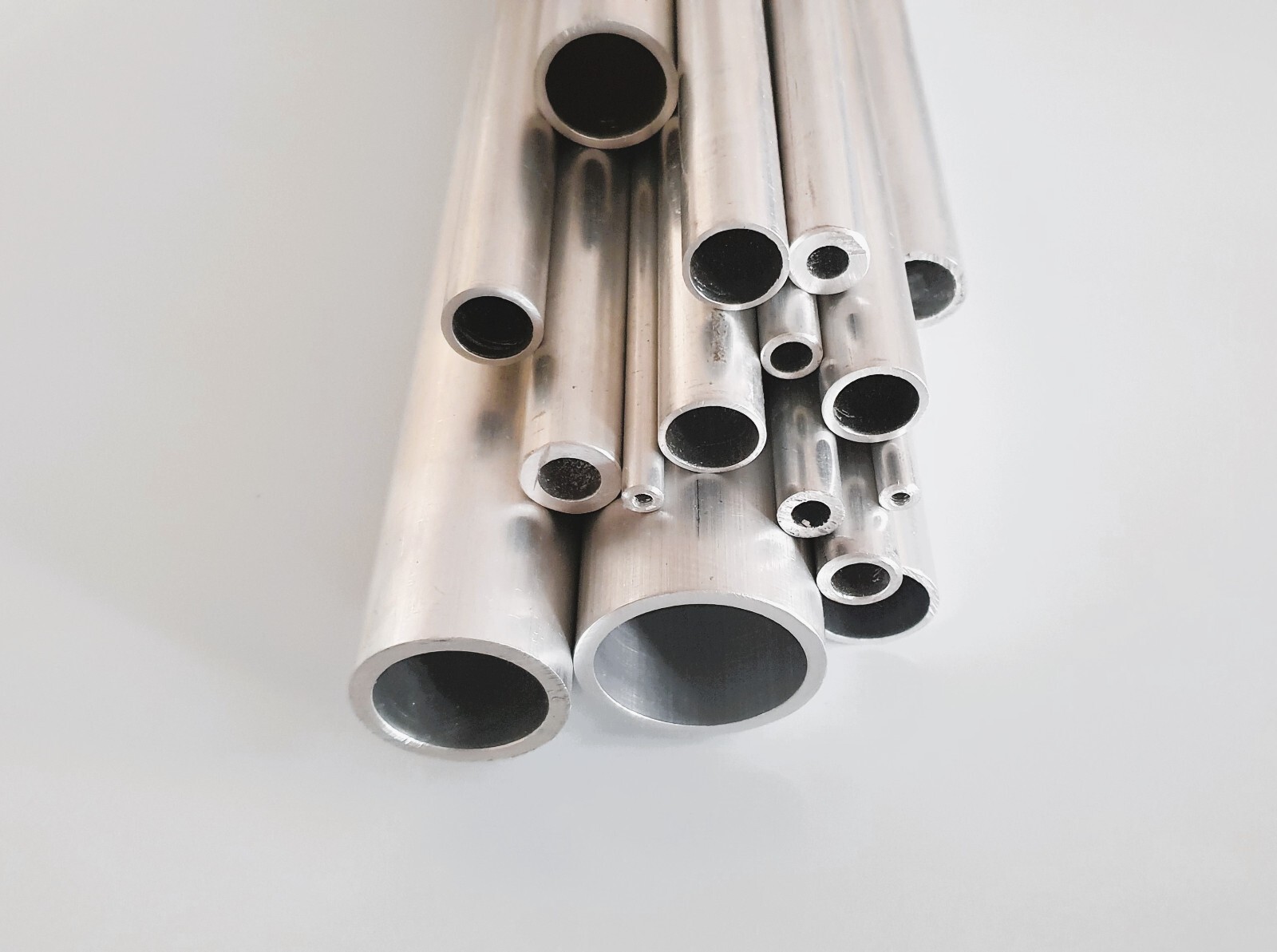 Aluminium Tube Pipe Stock 1/4" OD to 1" OD 16 SWG & 14 SWG Various ...
