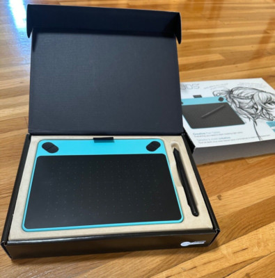 Wacom Intuos Draw Creative Graphics Tablet - CTL490W0 In original box ...