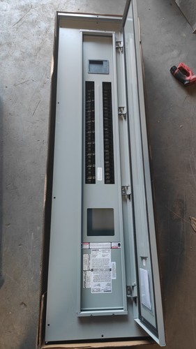 SIEMENS 400 AMP PANELBOARD 208/120 MLO 3PH/4W 54 Cir with NEMA 3R /12 ...