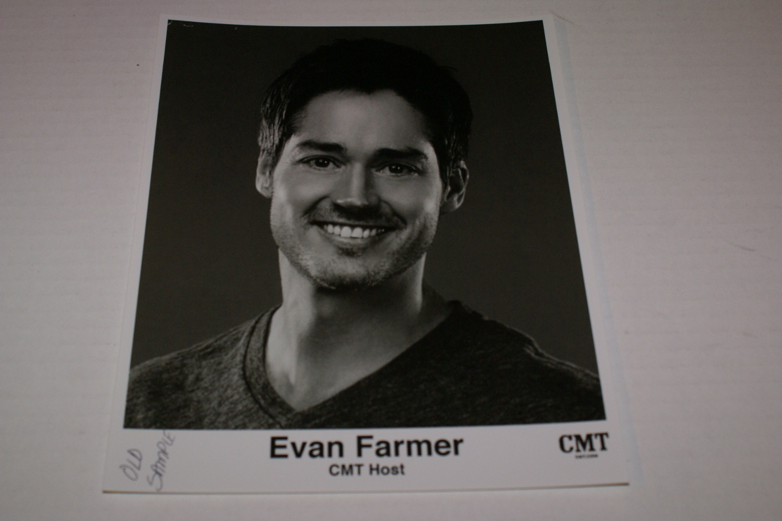 EVAN FARMER CMT TV HOST OFFICIAL 8"X10" SAMPLE PROMOTIONAL PICTURE RARE ...