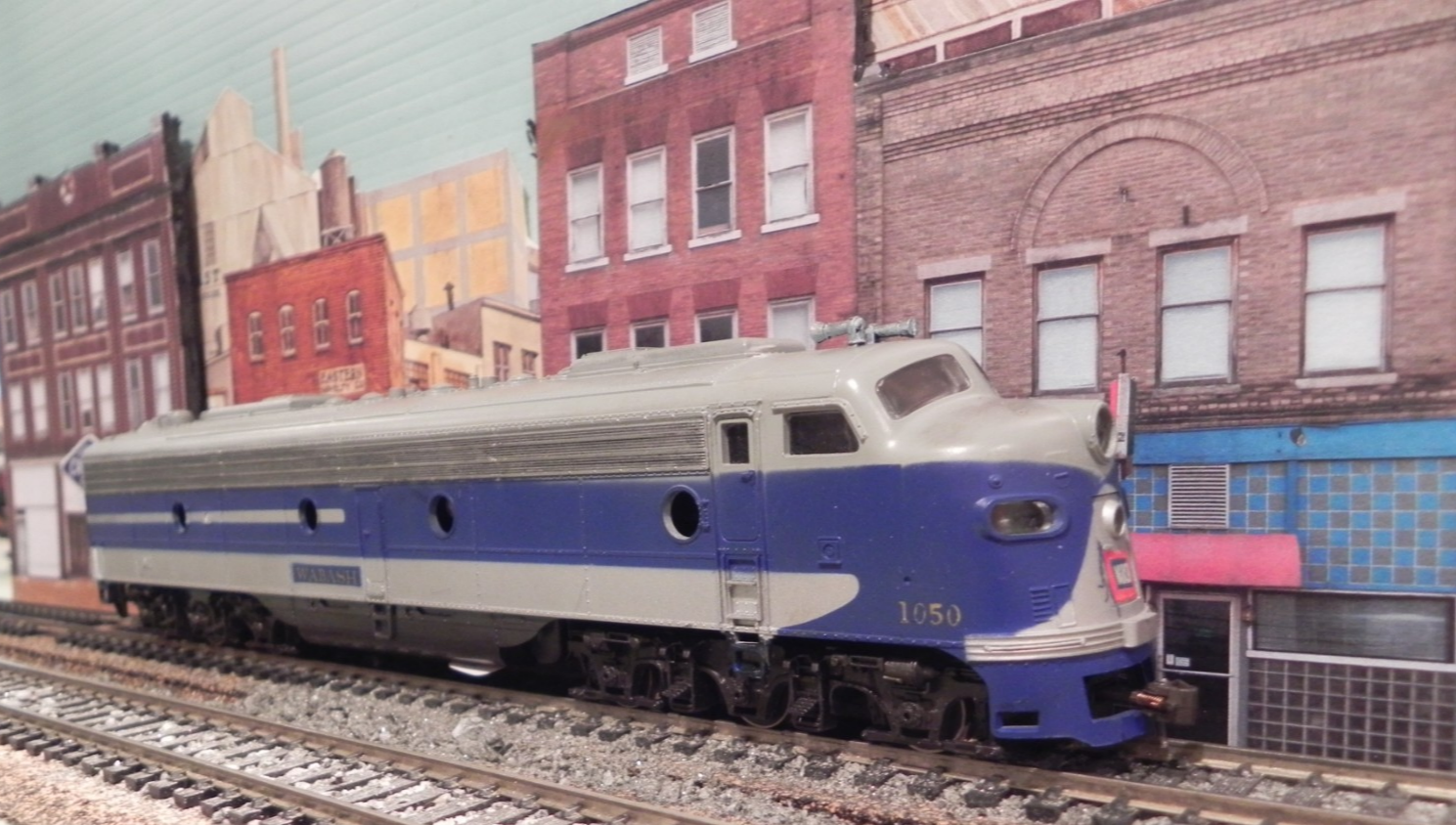 HO Scale GM EMD E-8 Wabash ENGINE Locomotive UPGRADED | eBay
