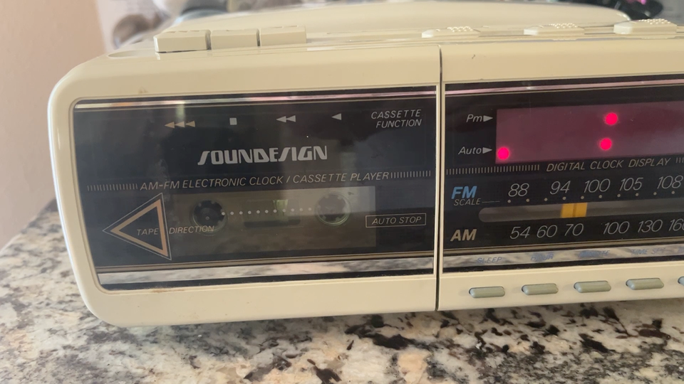 Soundesign Alarm Clock AM/FM Radio Cassette Telephone Vintage 1980's ...