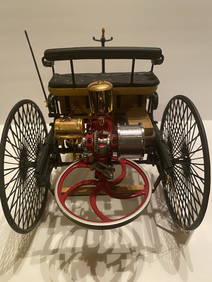 FRANKLIN MINT BENZ PATENT MOTORWAGEN 1886 FIRST CAR MERCEDES-BENZ 1:8 w ...