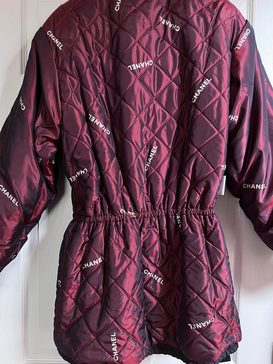 CHANEL 1994A-1995 VINTAGE CC LOGO BURGUNDY JACKET 24K GOLD CHANEL 1994A-1995 VINTAGE CC LOGO BURGUNDY JACKET 24K GOLD