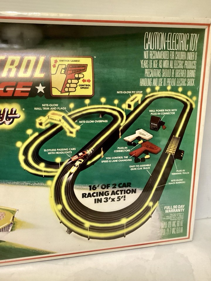 TYCO HO COMMAND CONTROL 2 CAR RACING SET WITH NIGHT GLOW #6401 NEW ...