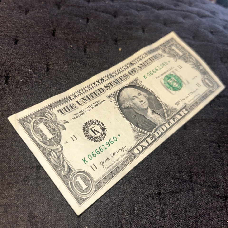 2017 $1 ONE DOLLAR STAR NOTE BILL With Serial Numbers: L06661960* | eBay