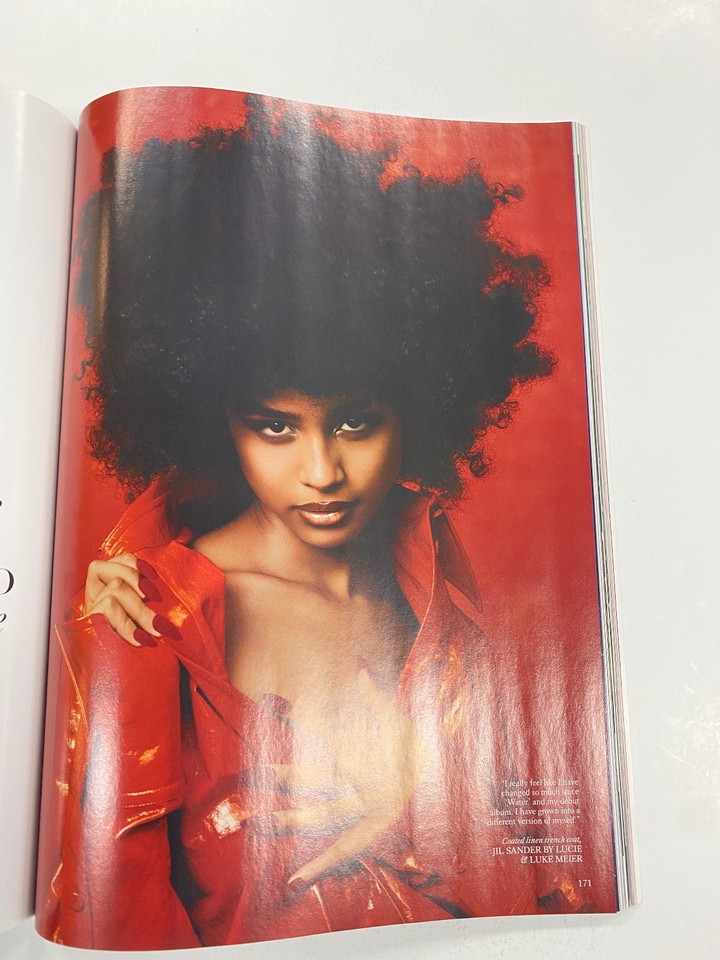 KM8b) New British UK Vogue Spring 2025 Fashion Show Tyla Sarah Burton ...