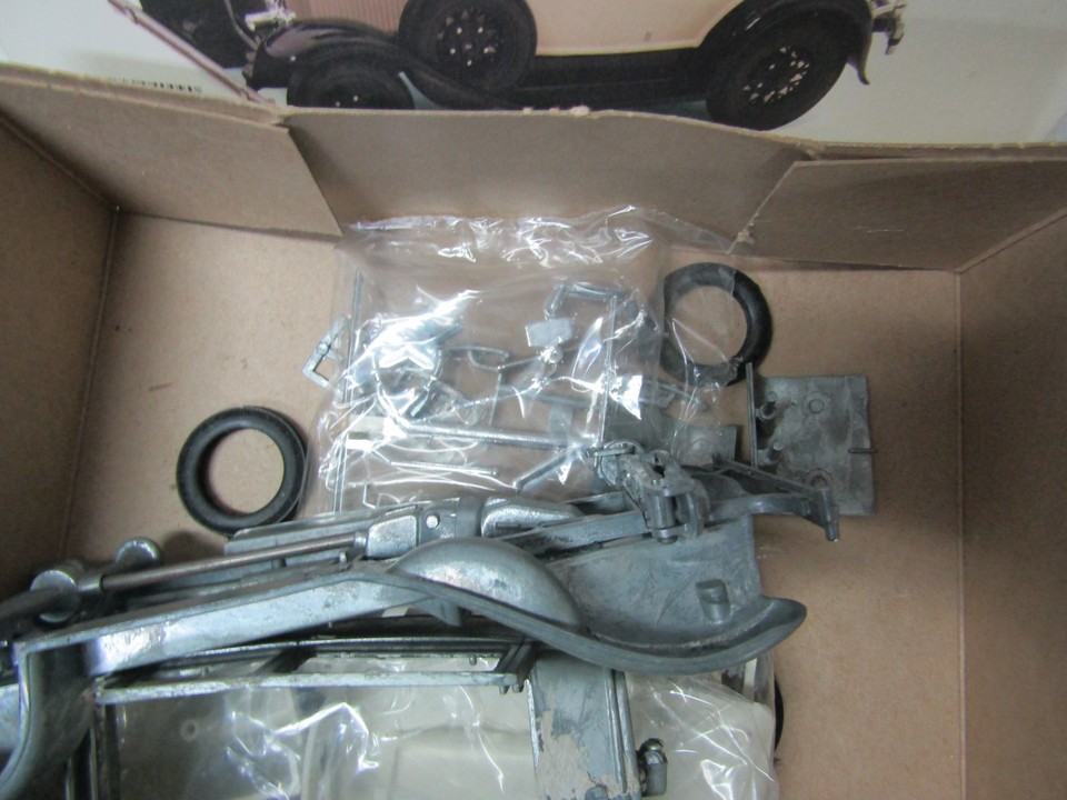 VINTAGE SCALE MODELS METAL MODEL KIT CAR AUTO KITBASH PARTS FORD A ...