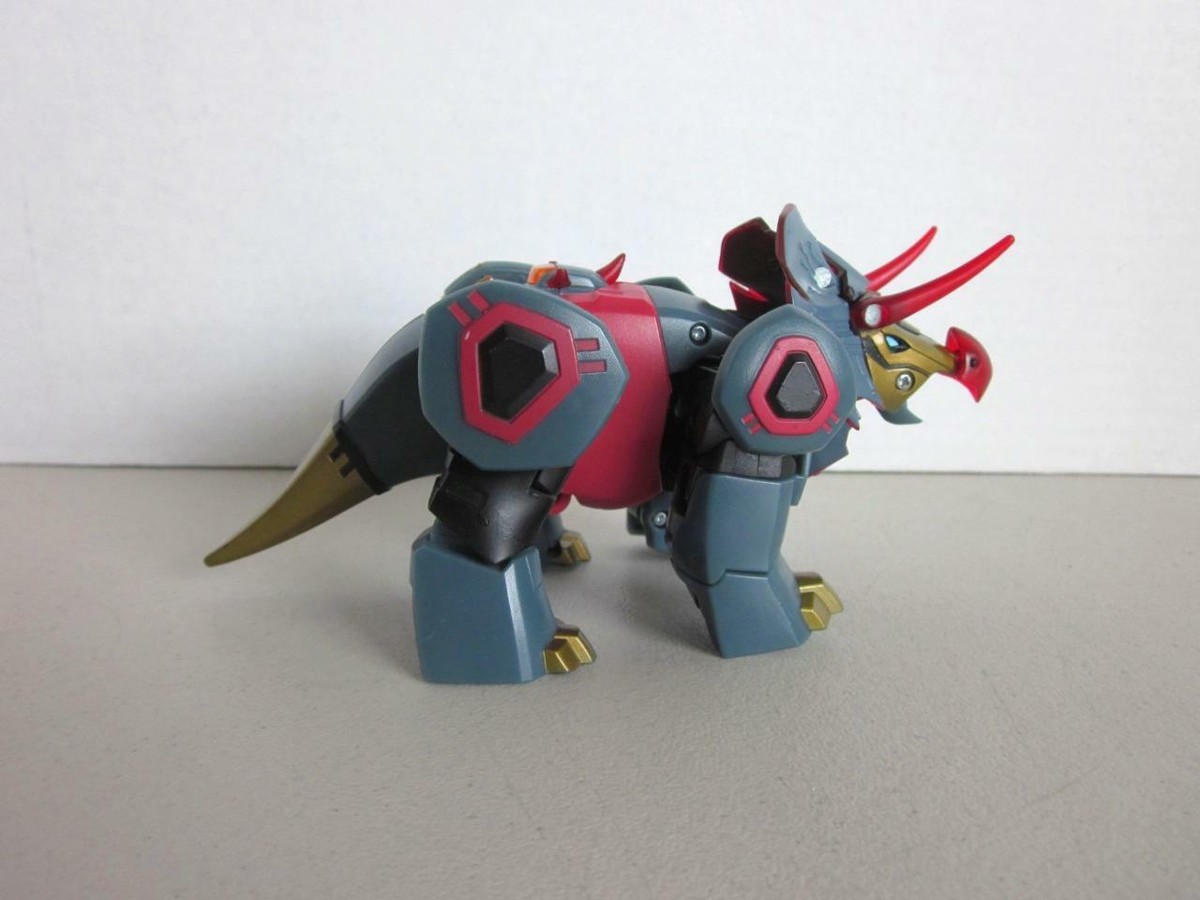 Transformer Dinobot Triceratops Hasbro Unveils SDCC Special Edition