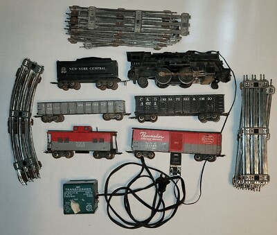 MARX Lionel Engine #1110 w/ 3 Freight Cars & Caboose; VTG; All Tin; See ...