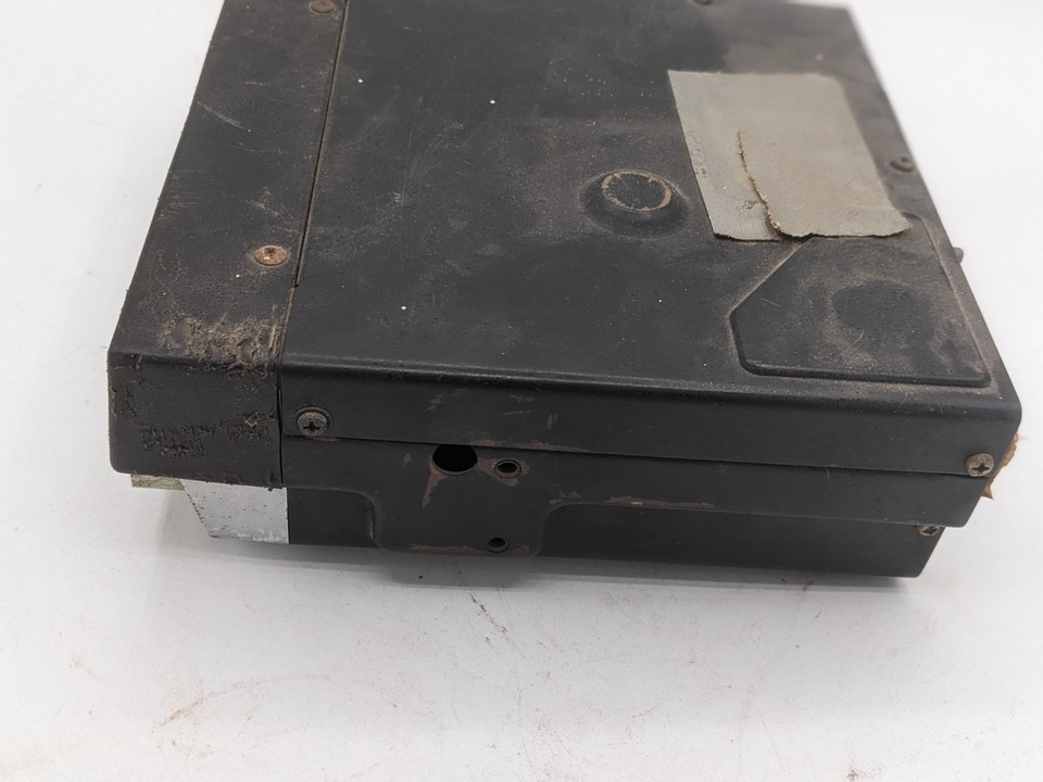 MUNTZ 12 TRACK CAR UNDER DASH PLAYS BOTH 4/8 TRACK TAPES WITH FM RADIO ...
