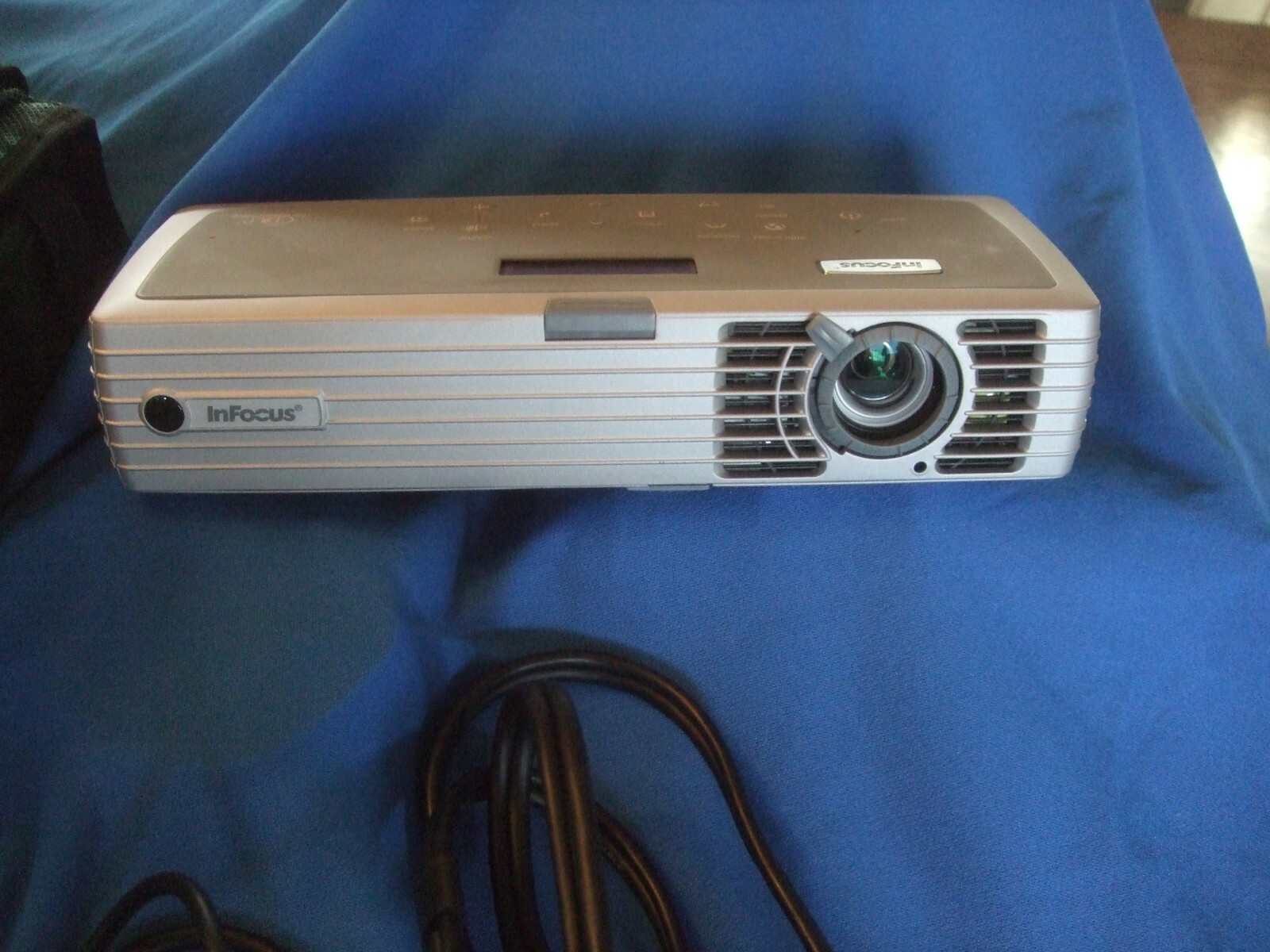 InFocus LP210 DLP Projector for sale online | eBay