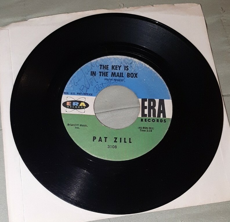 Pat Zill 45 The Key Is In the Mail Box / I Couldn't See My Heart Before ...