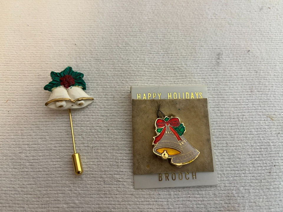 Lot of 5 Christmas Bells Pins Pinbacks Buttons Brooches MISC LOT | eBay