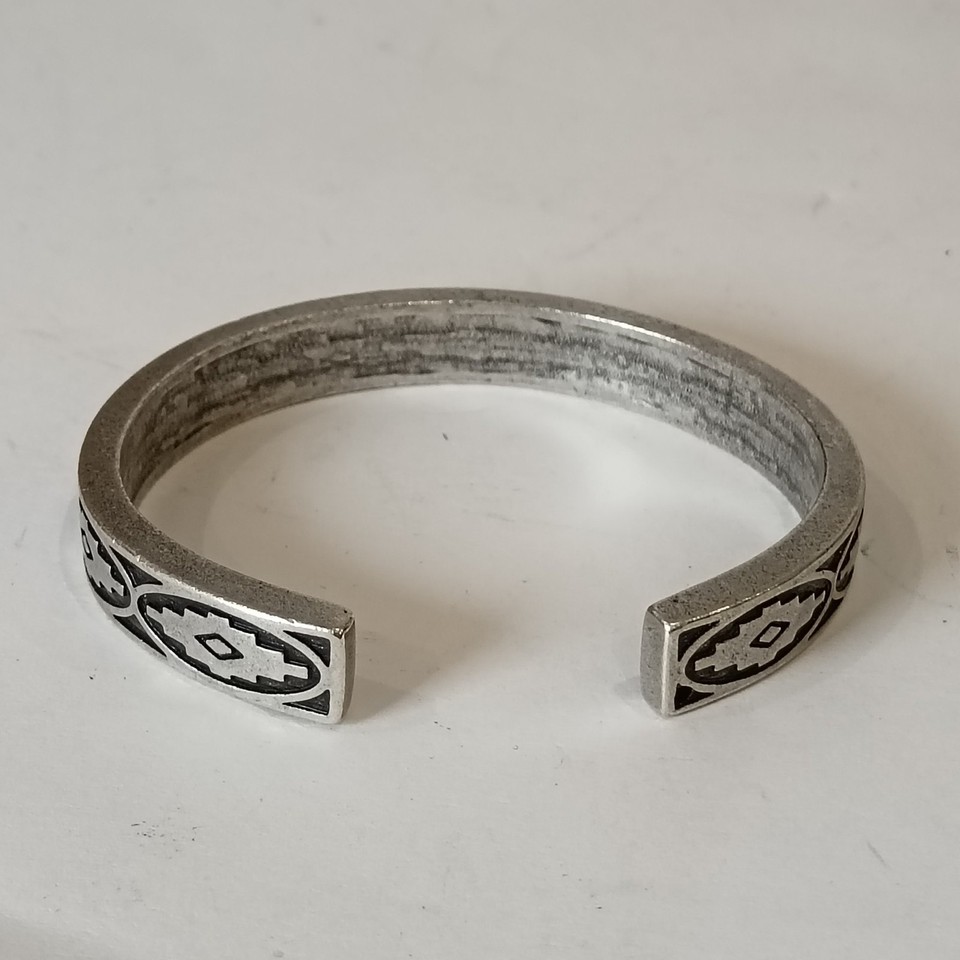 Silver Tone Cuff Bracelet Engraved Pattern Ethnic Design Preloved | eBay