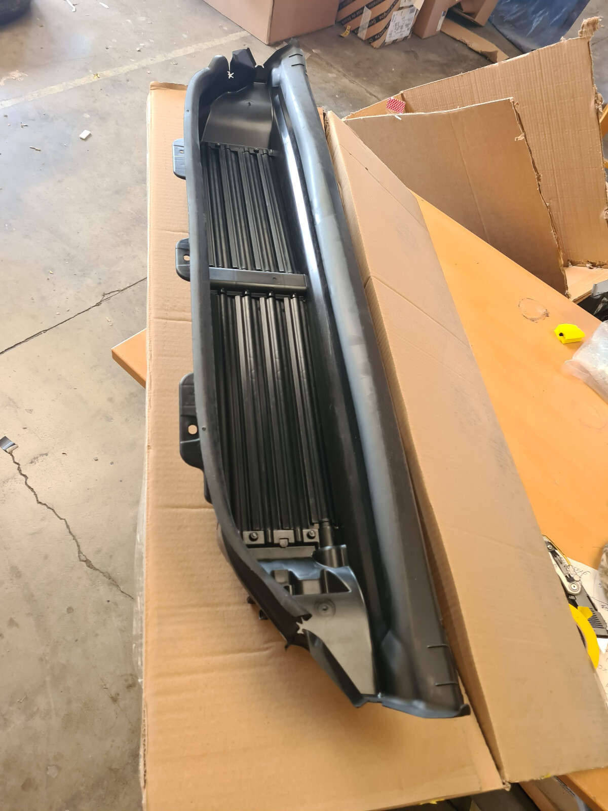 Genuine Volvo Lower Guide 31663795 for sale online | eBay