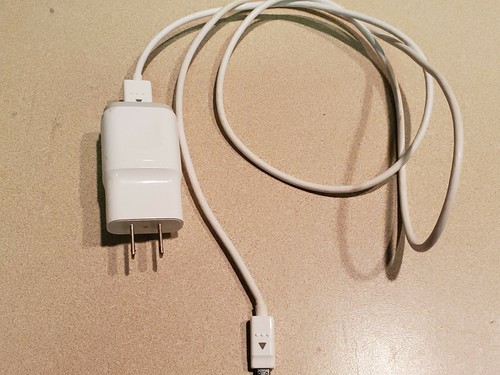 LG White Travel Adapter w/ Micro USB Cable Model #MCS-04WRE | eBay