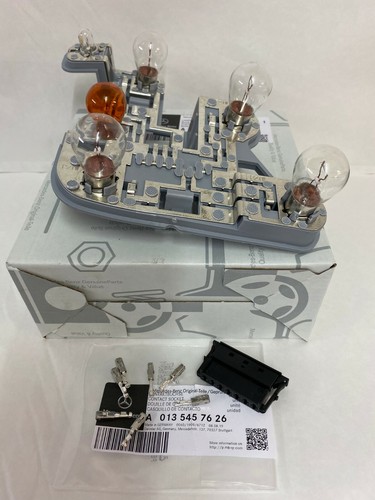 Genuine Mercedes-Benz W204 C-Class LH Rear Lamp Bulb Holder A2048201500 ...