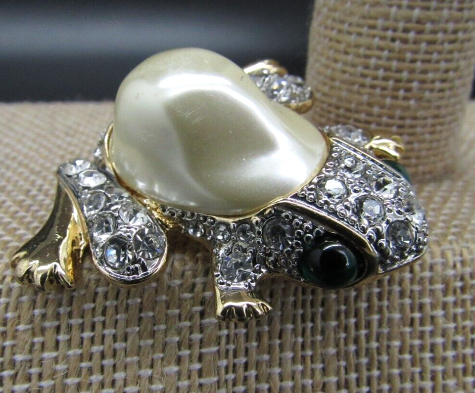 KENNETH J LANE KJL CRYSTAL MABE PEARL GOLD TONE FROG BROOCH PIN NEW | eBay