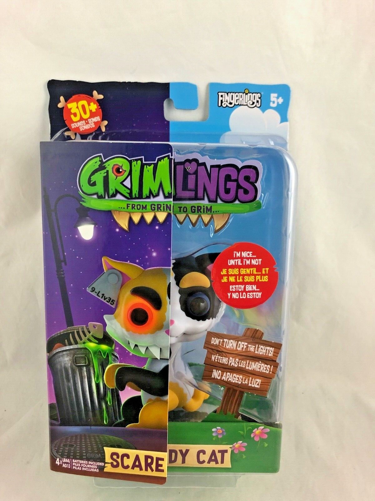 Fingerlings - Grimlings - SCAREDY CAT - Interactive Unicorn - Eyes Glow ...
