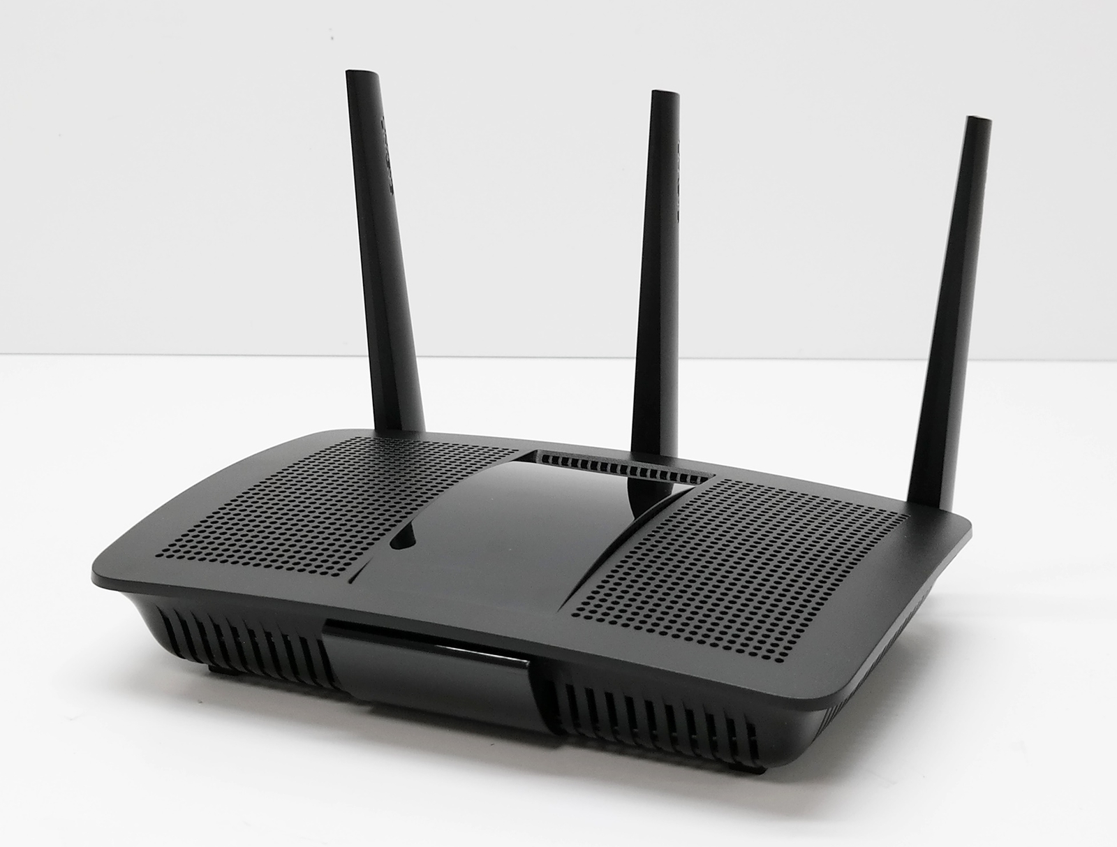 Linksys EA7450 Max-Stream Dual-Band AC1900 Wi-Fi 5 Router 745883784301 ...