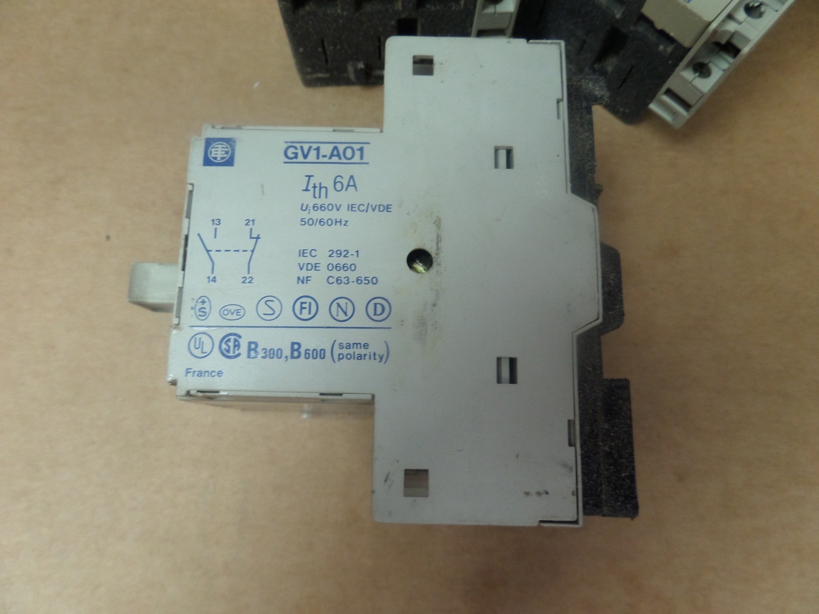 (3) Telemecanique Motor Protector GV1-M03 GV1M03 0.4A 0.4 A Amp 660V w ...