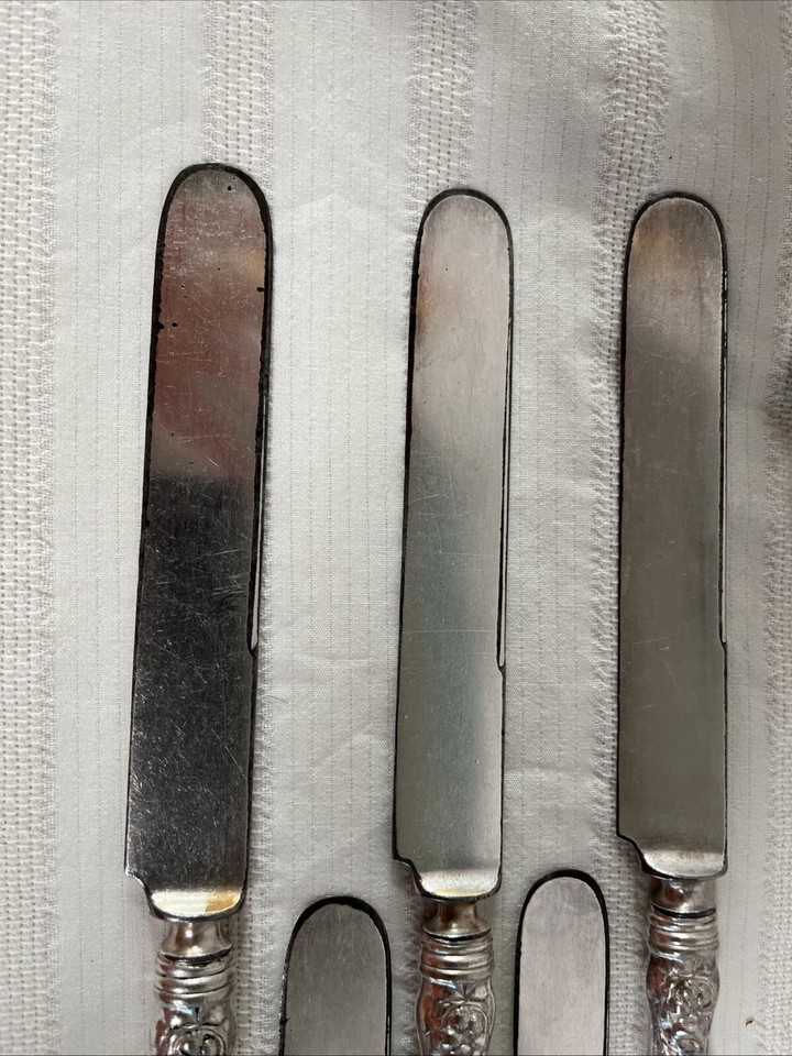 1835 R. Wallace Floral Antique Pattern Silver plated Flatware Lot, No ...