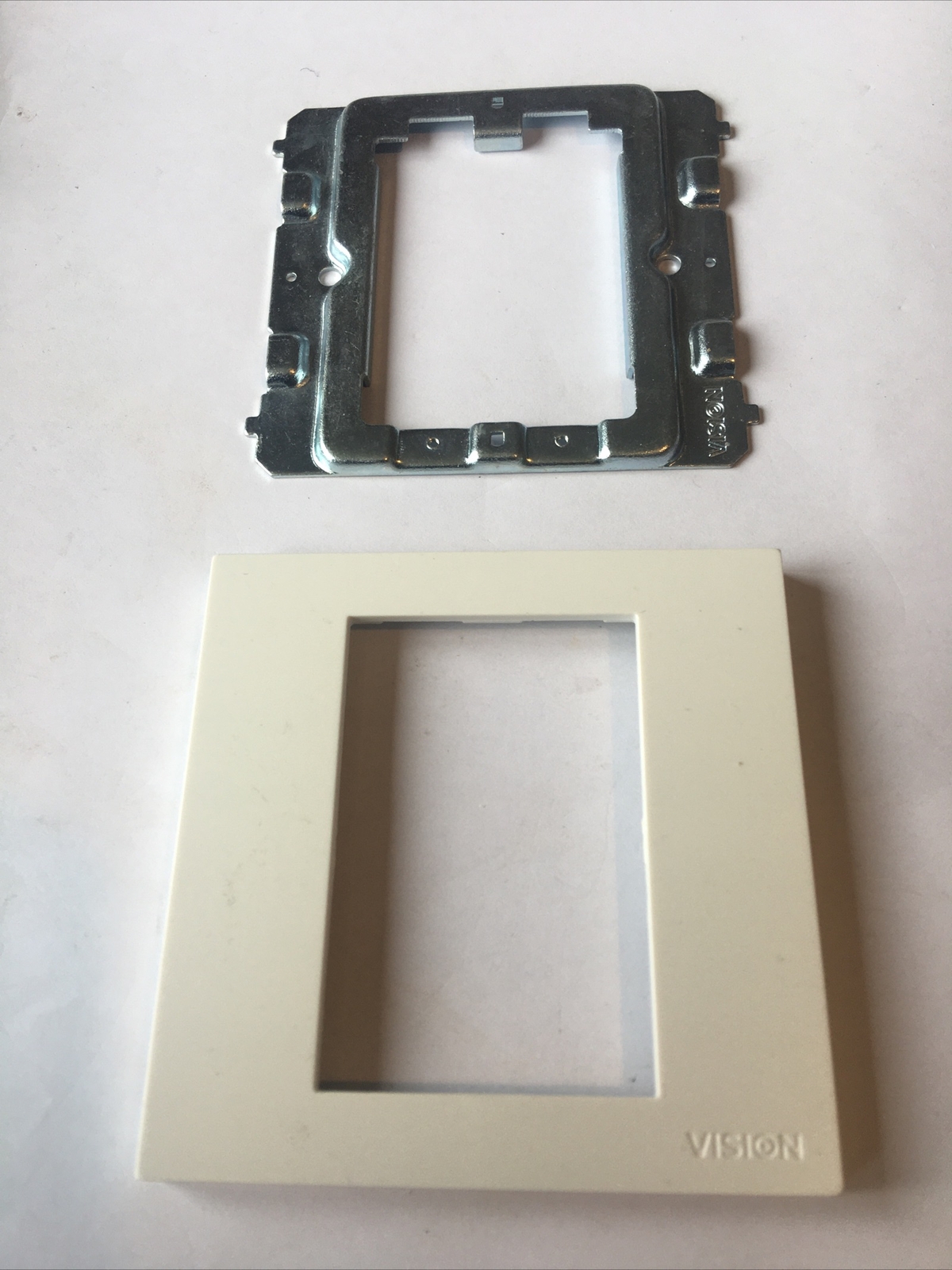 Vision TECHCONNECT Tc3/pk AV Faceplate & 10m Cabling Kit for sale ...