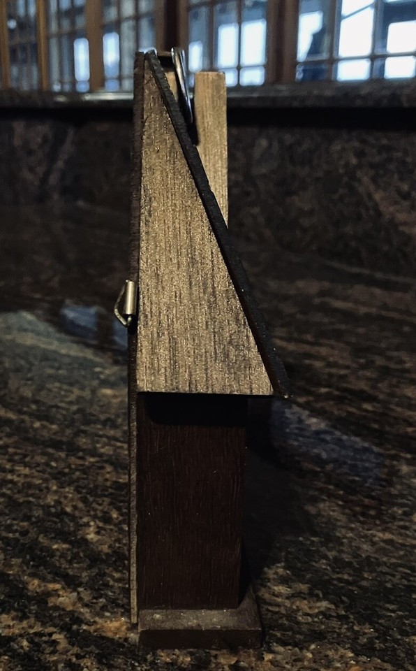 Vintage Sewing Decor Wooden House Thimble Thread Pins Holder Figurines ...