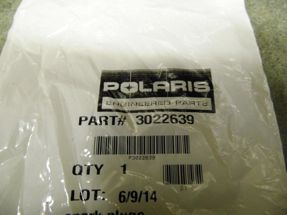 2 POLARIS RZR 900 OEM spark plugs 3022639 CHAMPION XG4YCX | eBay