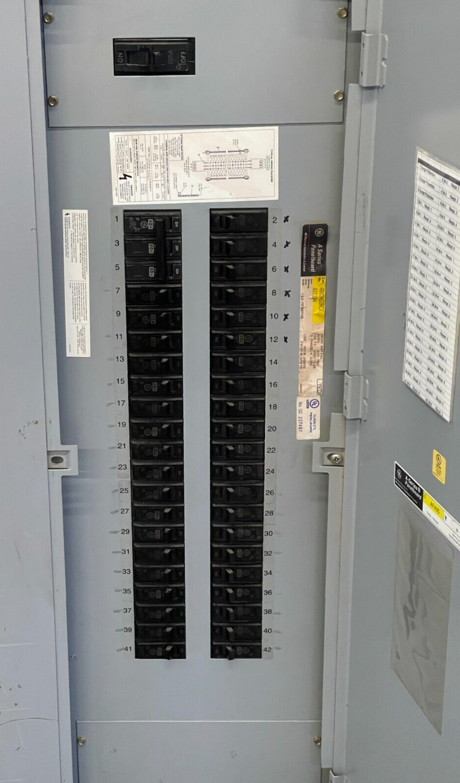 GENERAL ELECTRIC MAIN BREAKER PANEL AQU3422RCXAXT1B4 | eBay