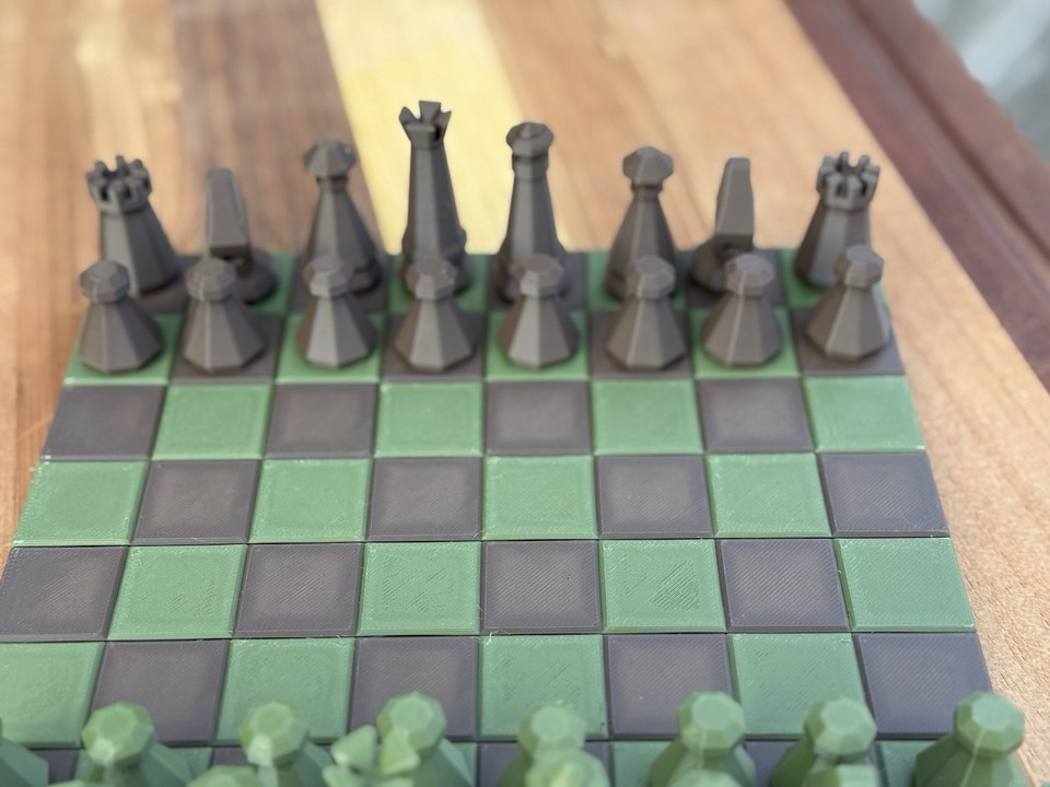 Traveling Chess Set- Self Contained | eBay