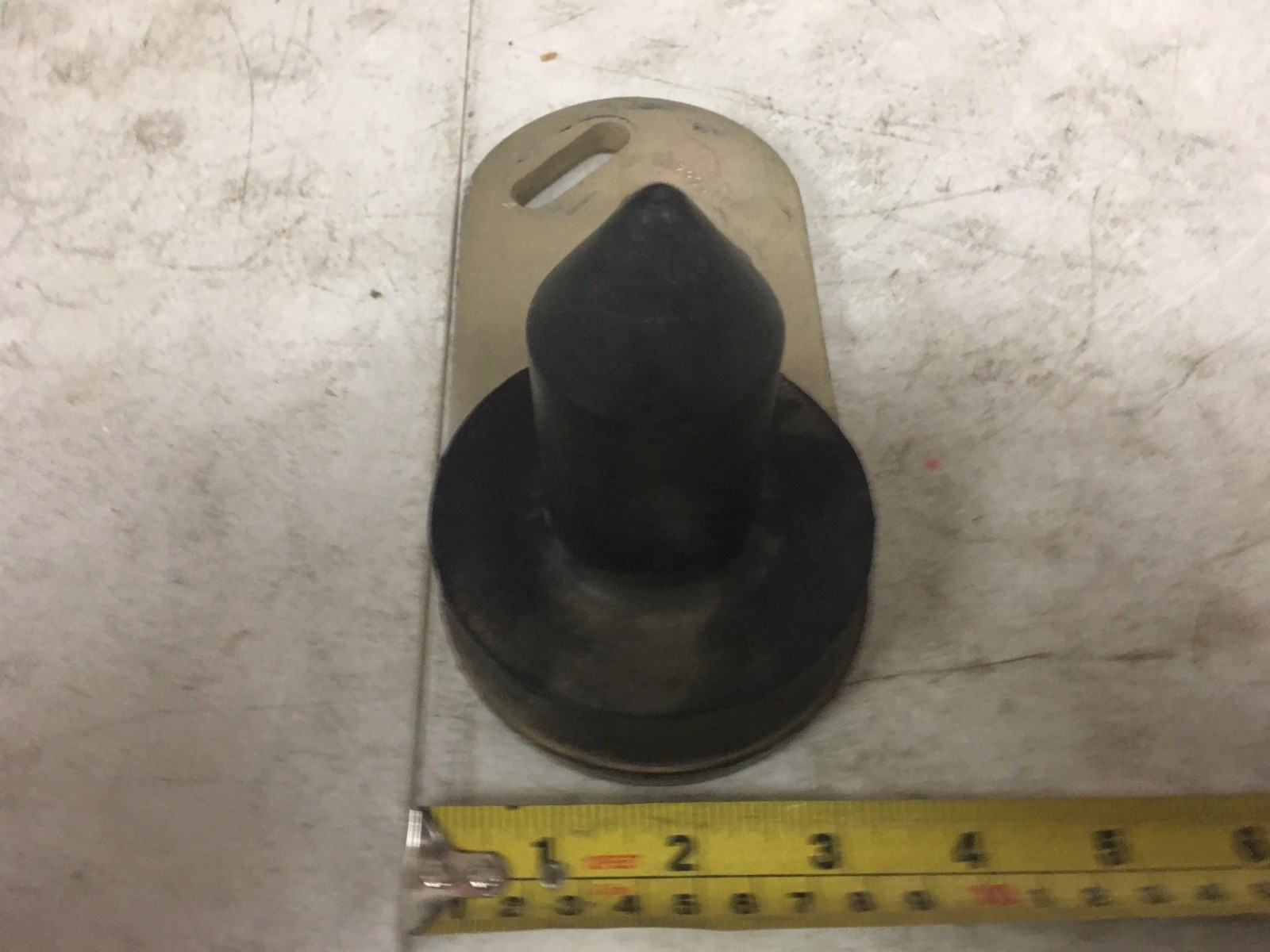 KW Hood Locator Pin & Bracket Kenworth # K179-C-388R Ref# K179388R ...