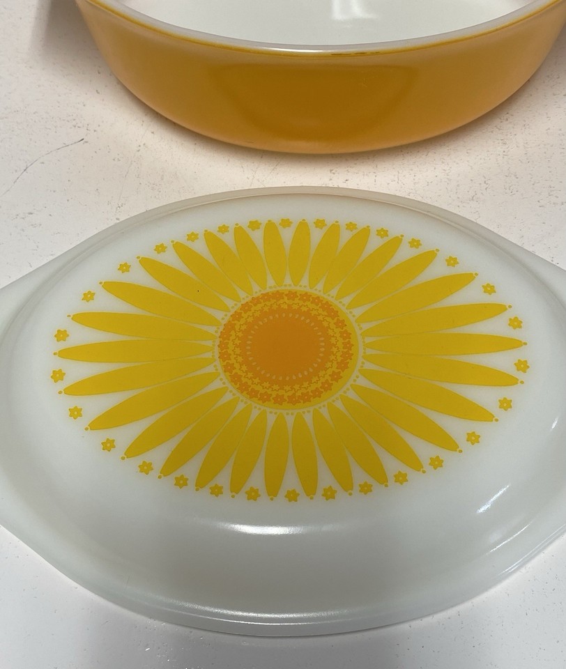Vintage Pyrex Glass Daisy Sunflower 043 Orange Oval Casserole Dish ...