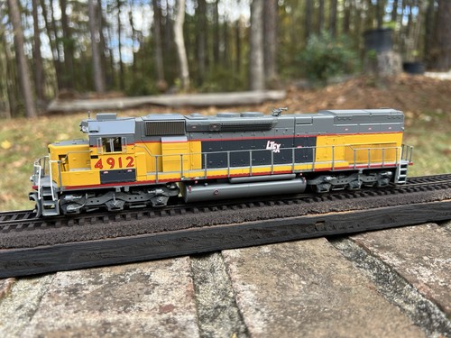 Athearn RTR Union Pacific LTEX 4912 SD45T-2 W/ Loksound DCC & Sound | eBay