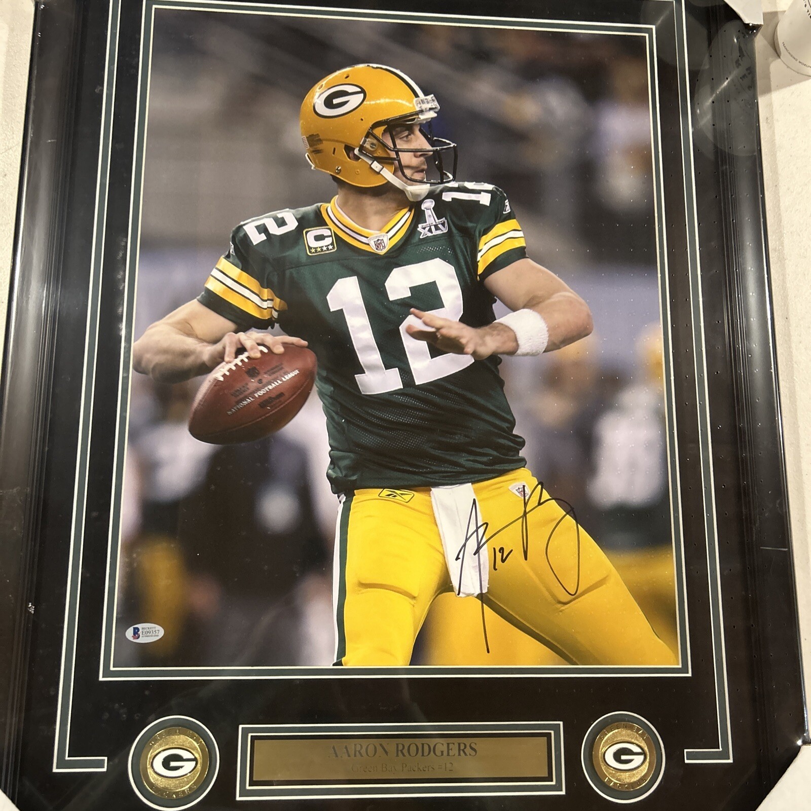 Aaron Rodgers | Autographed Football Memorabilia & NFL Merchandise