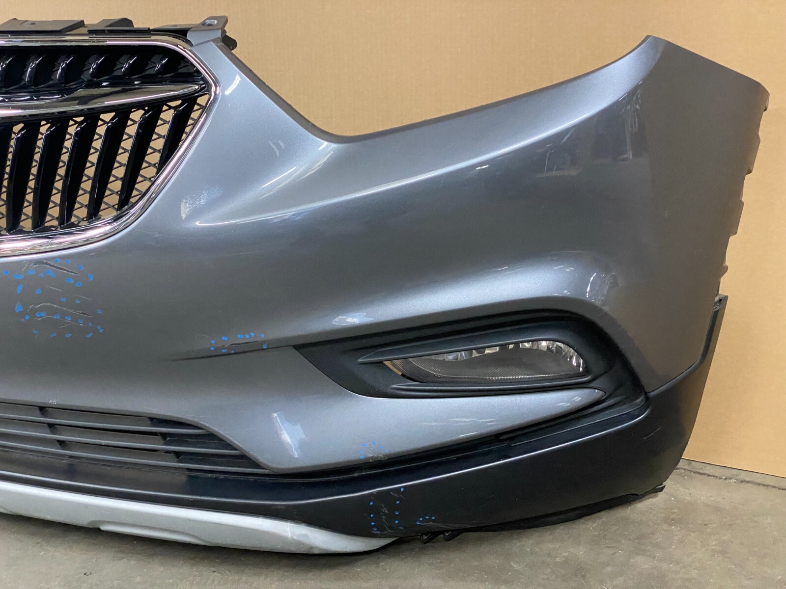 2017-2019 BUICK ENCORE FRONT BUMPER COVER COMPLETE ASSEMBLY OEM LOT677 ...