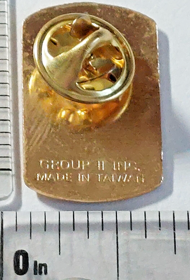 McDonald's Restaurant WINDOW WIZARD Lapel Pin | eBay