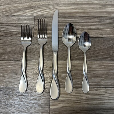 Oneida SATIN AQUARIUS - Stainless 5pc. Place Setting | eBay