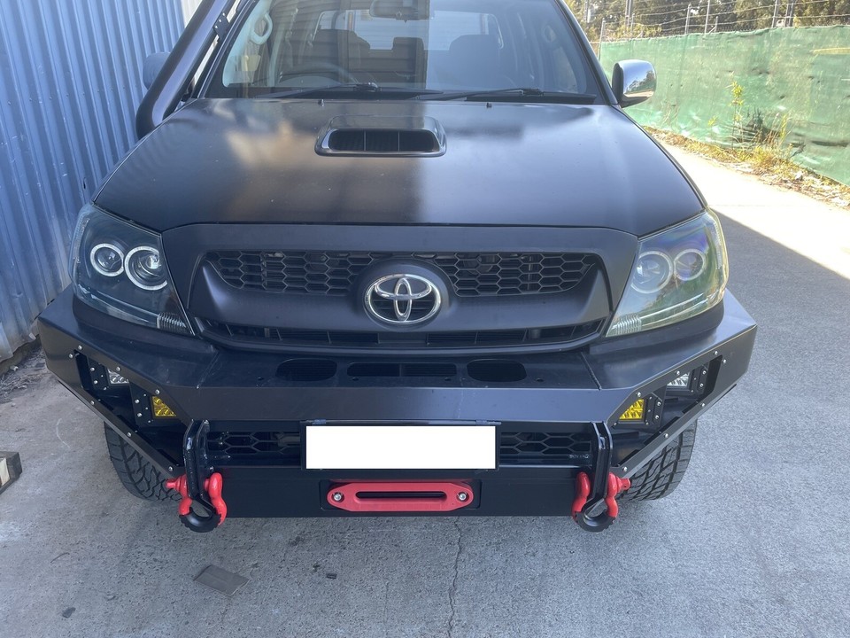 Headlights for Toyota Hilux N70 2005-11 Black Projector Angel Eyes ...